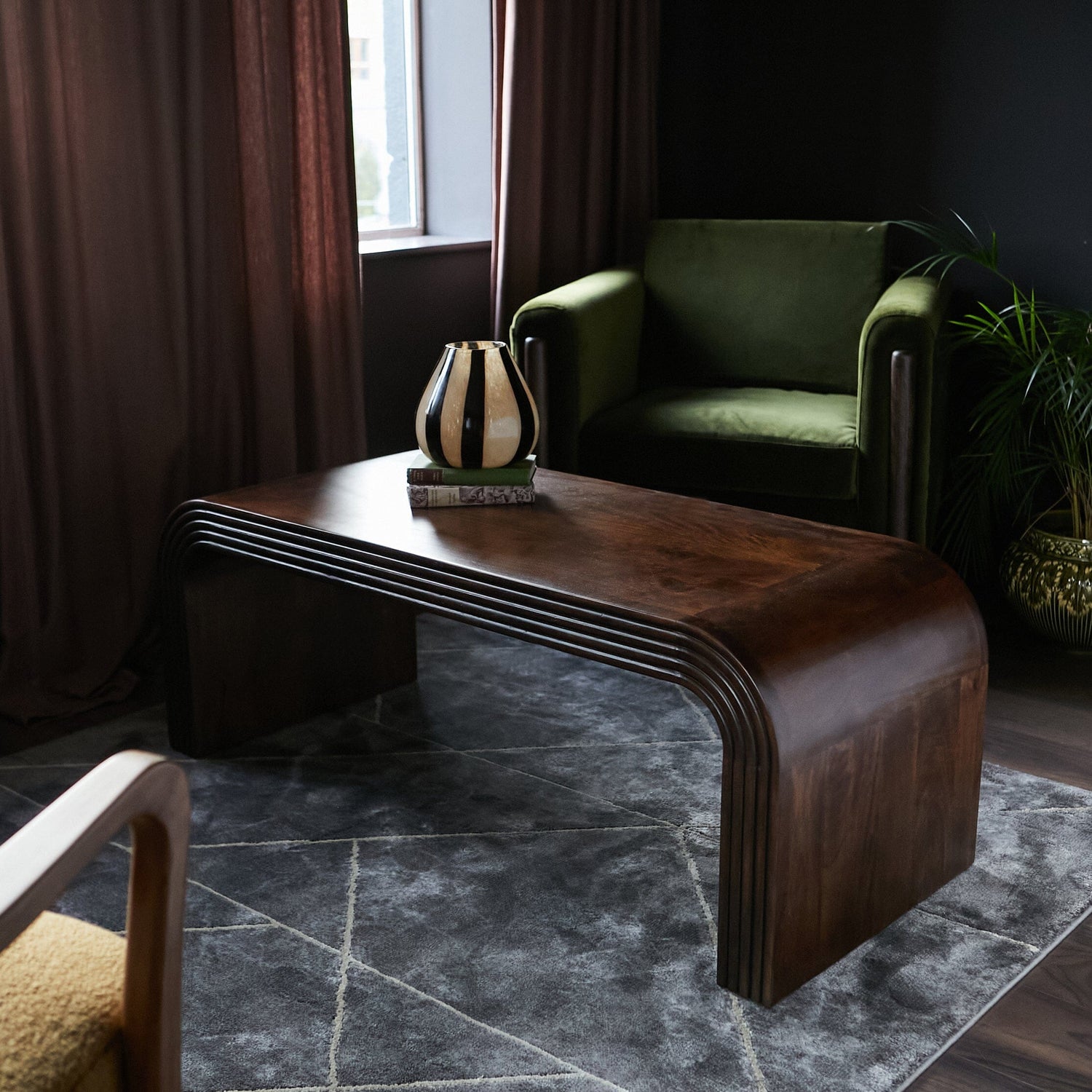 Curved Wood Coffee Table – Oriana B